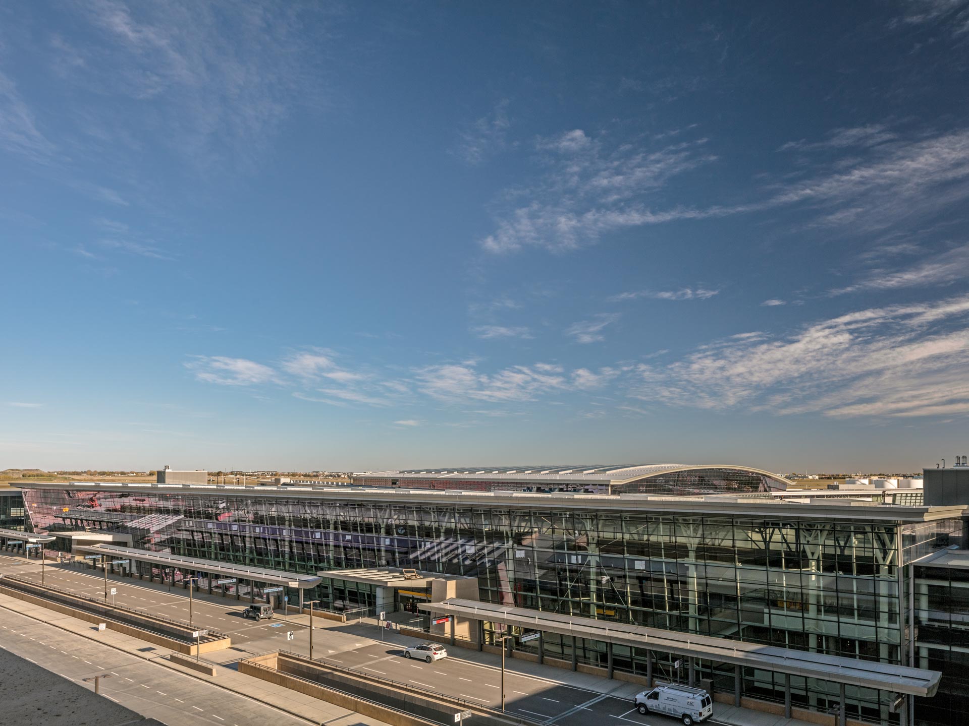 Extension Calgary International Airport | Transsolar | KlimaEngineering