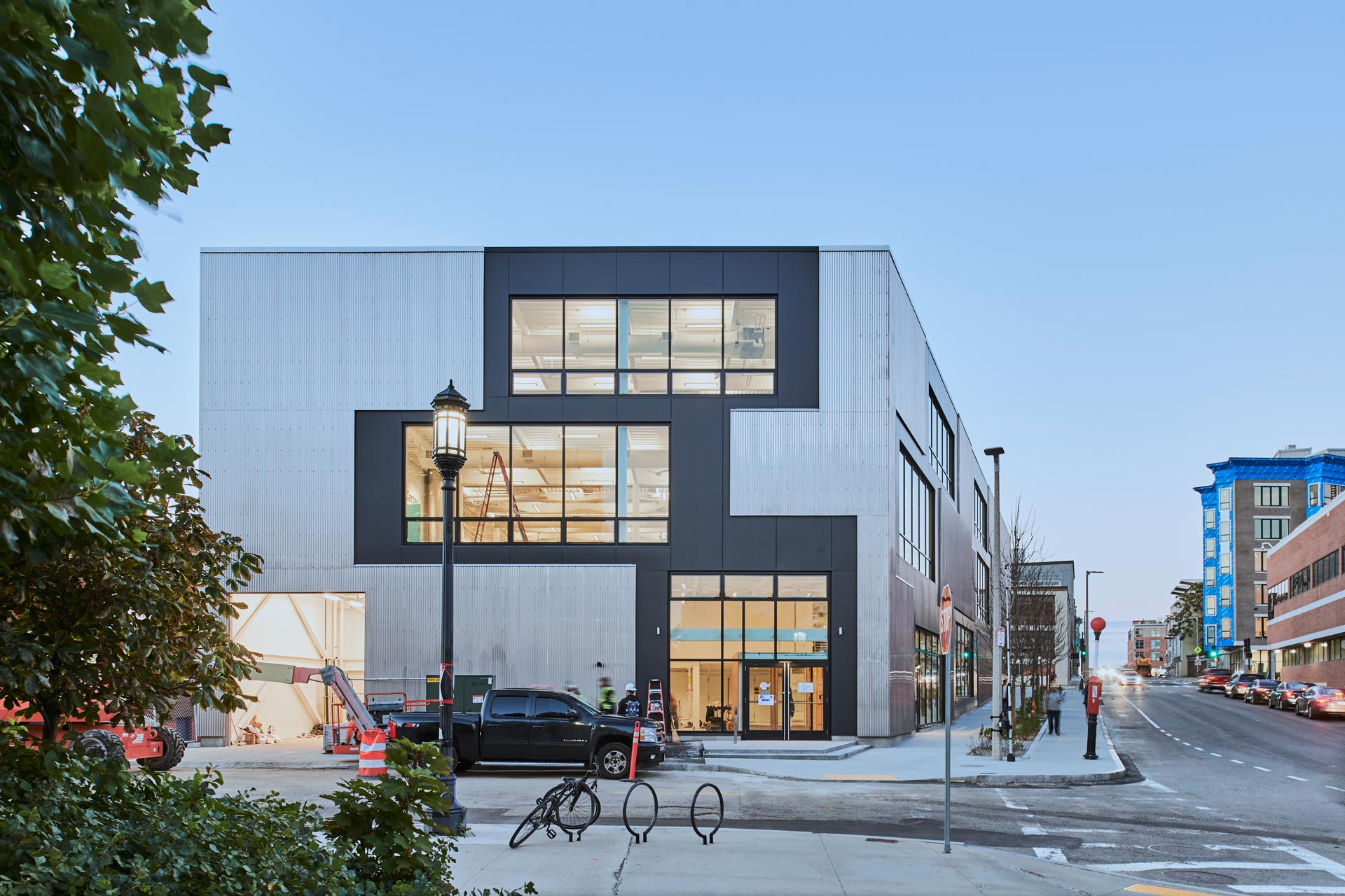 Artists For Humanity EpiCenter Expansion | Transsolar | KlimaEngineering