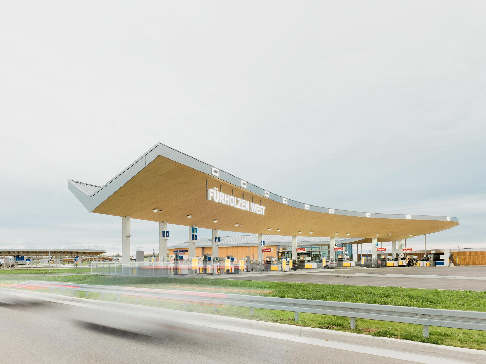 Climate-positive: Fuel Station + Rest Stop | Transsolar | KlimaEngineering